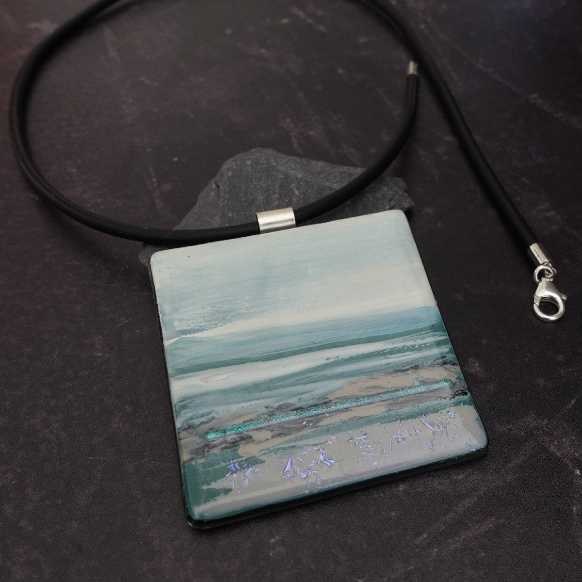 The Levels pendant by Jenny Hoole – Buckinghamshire Craft Guild